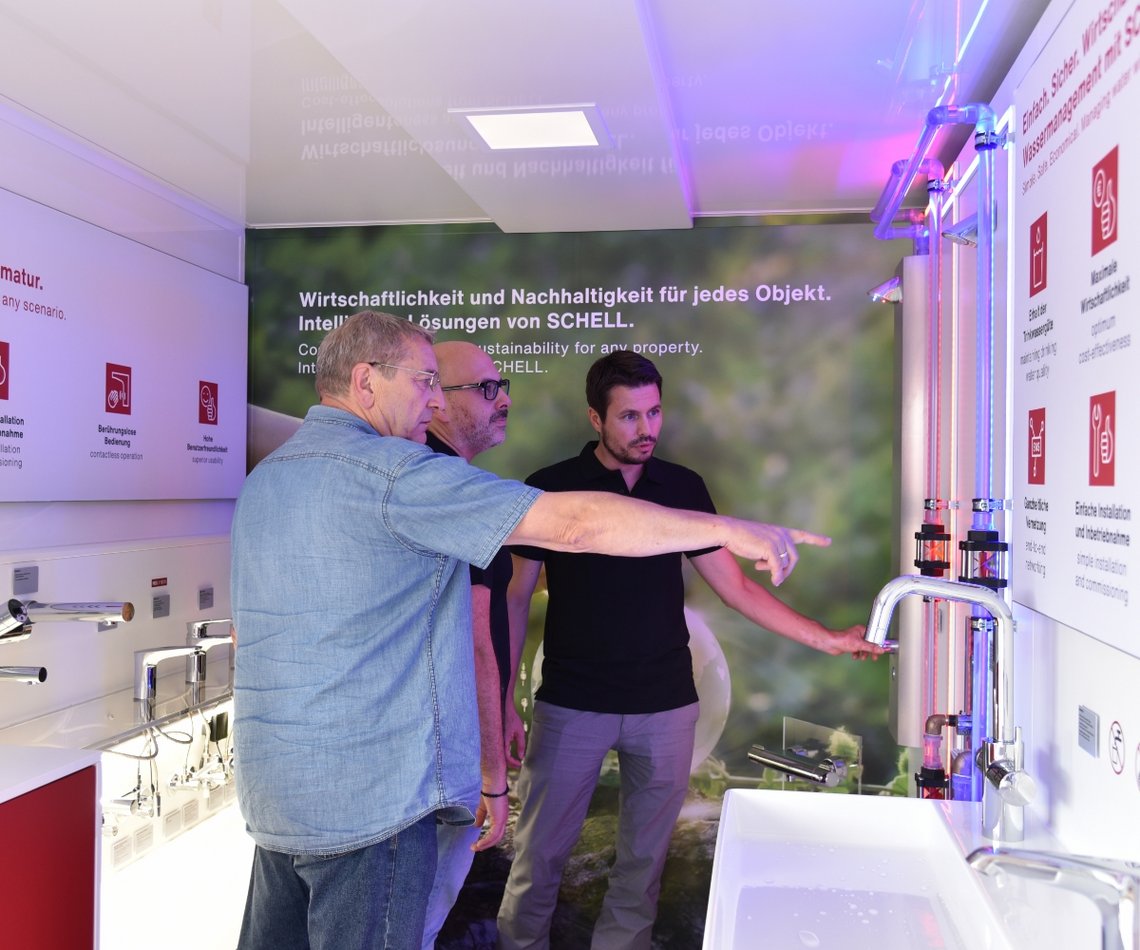 SCHELL-showtruck op rondreis door Europa | SCHELL